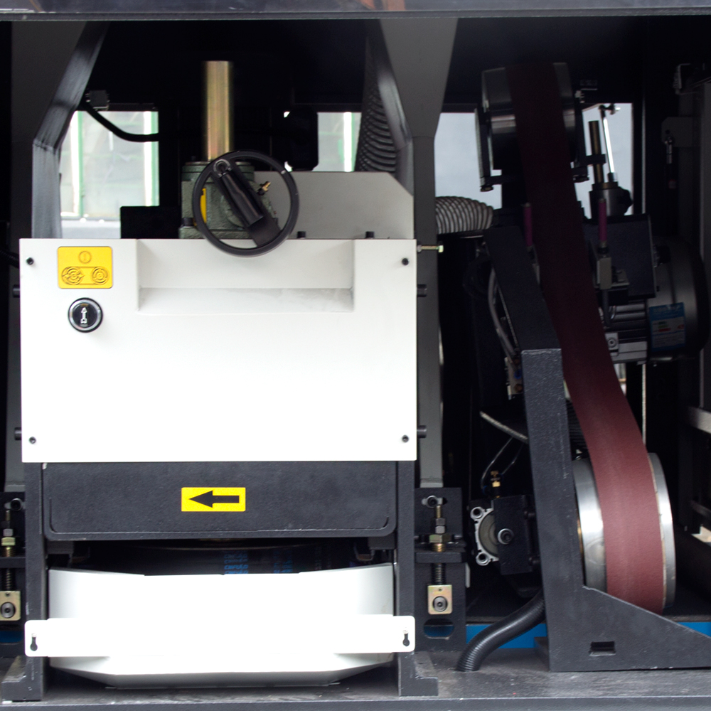 Laser cutting parts deburring and edge rounding machine focused on ...